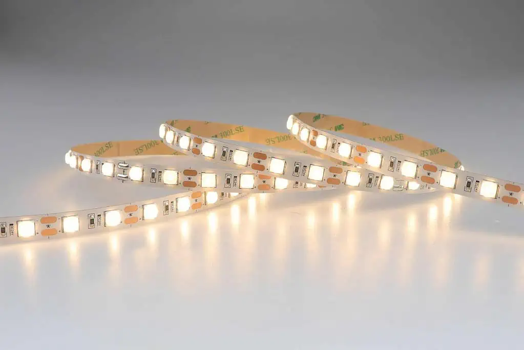 特殊光束角 LED 灯带 – 窄与宽，实现精确照明 | LEDYi